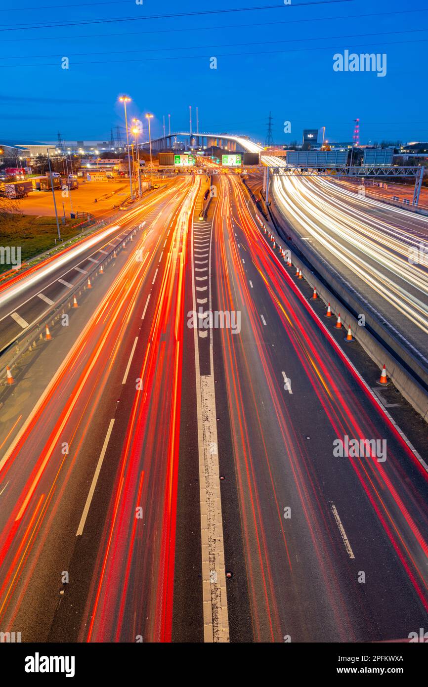 Waiting tunnel tunnels hi-res stock photography and images - Alamy