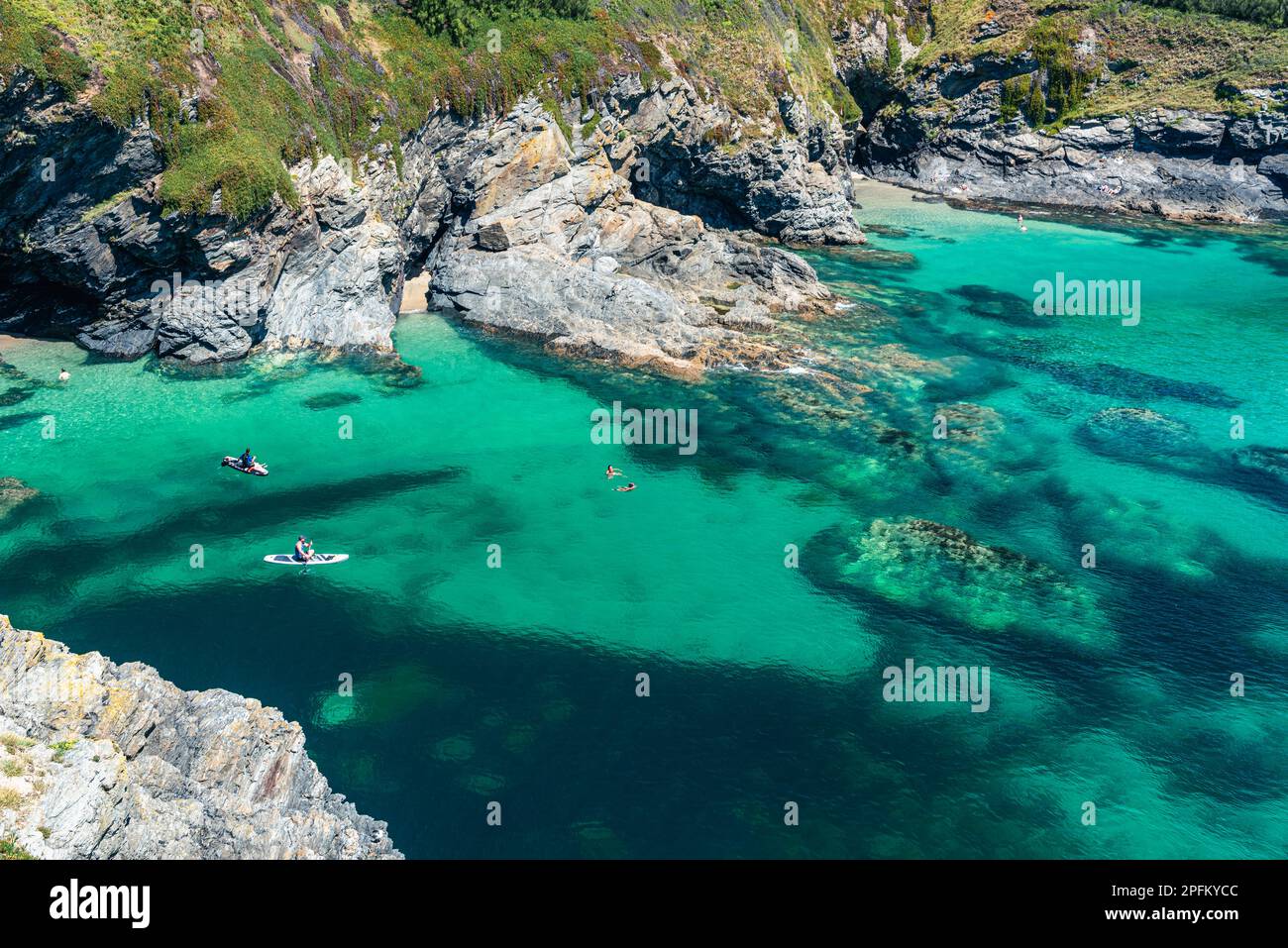 People on padelboards hi-res stock photography and images - Alamy