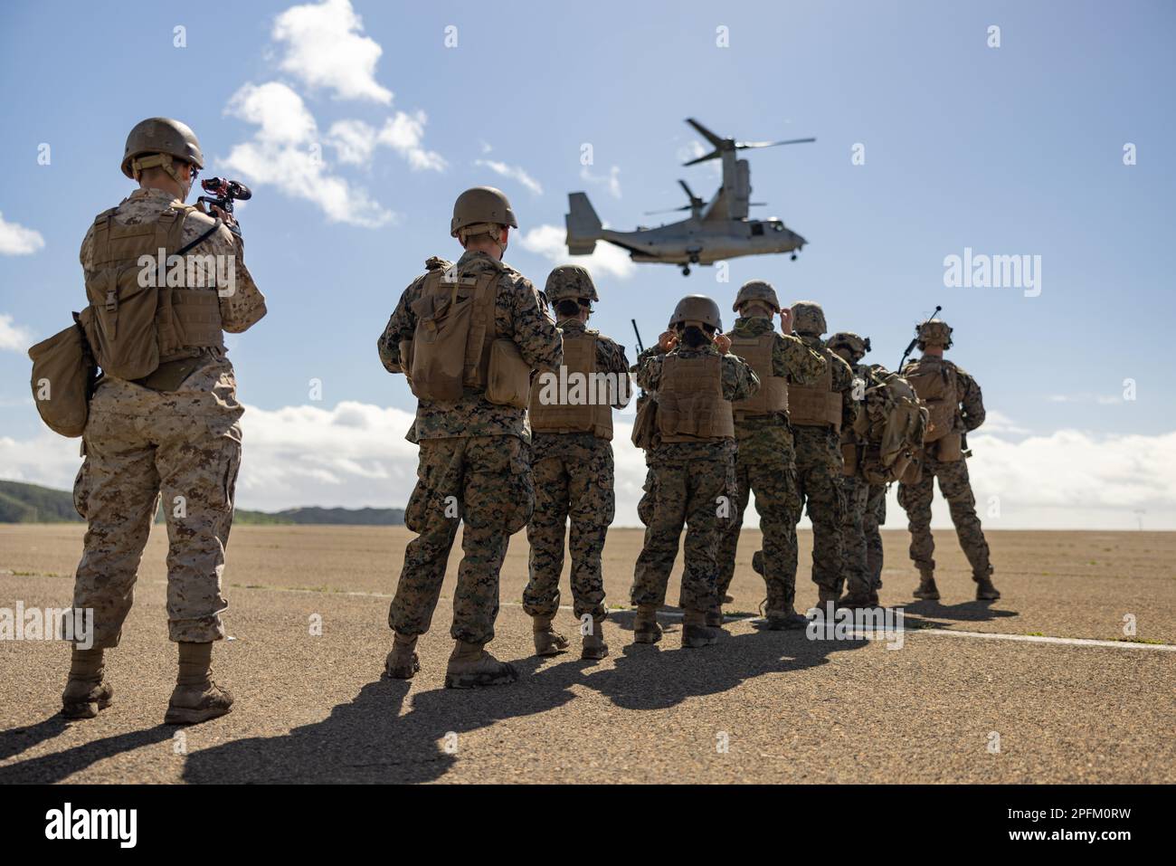 U.S. Marines with I Marine Expeditionary Force Information Group ...
