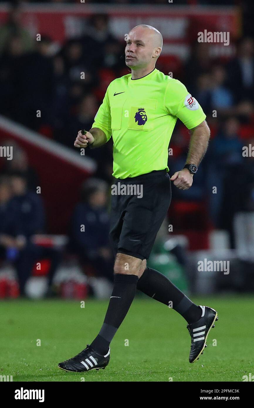 Nottingham forest vs newcastle united hi-res stock photography and ...