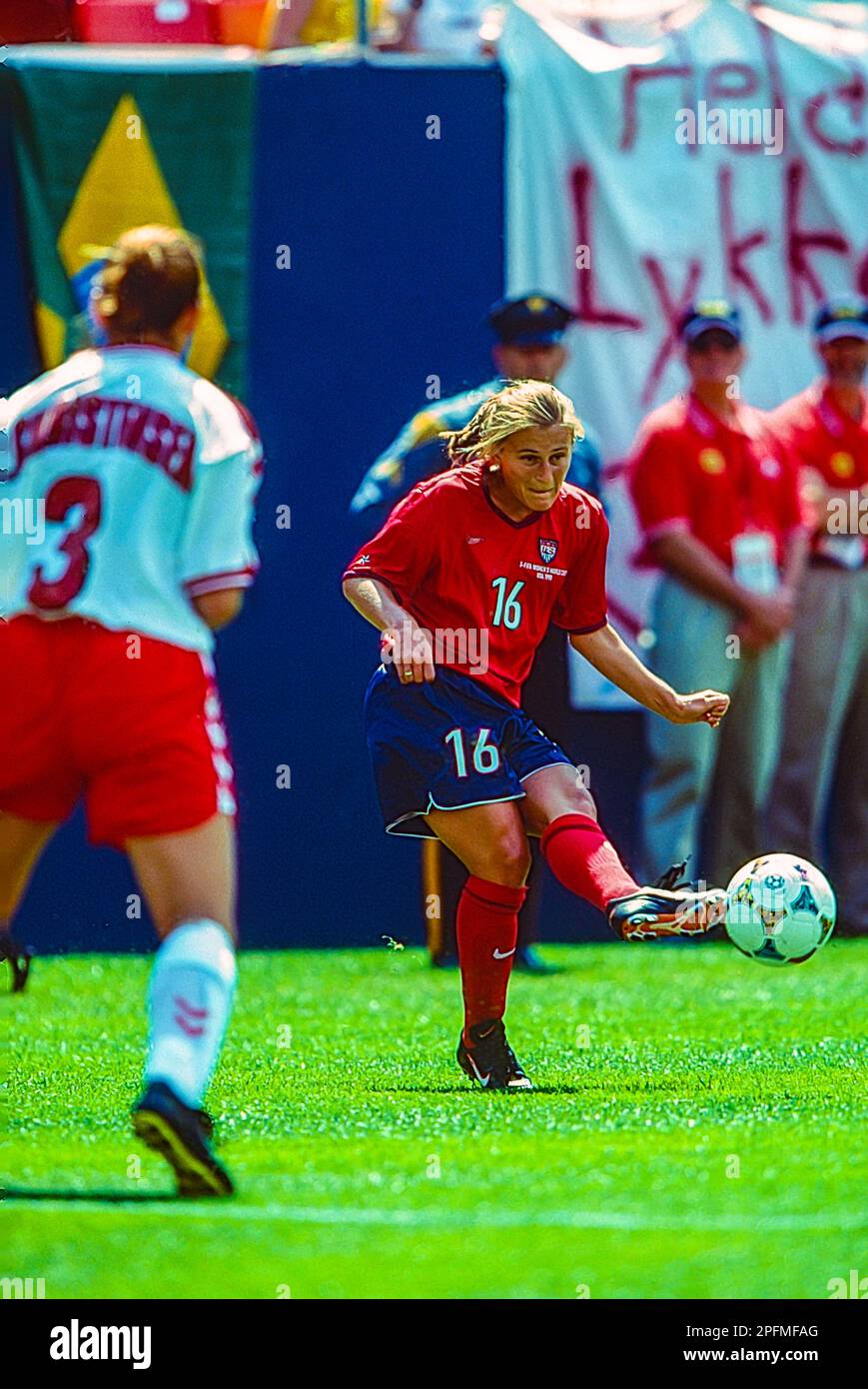 1999 usa womens soccer world cup hi-res stock photography and images ...