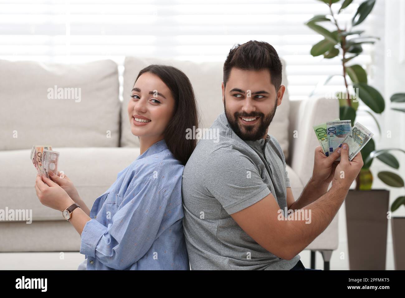 Couple economics hi-res stock photography and images - Alamy