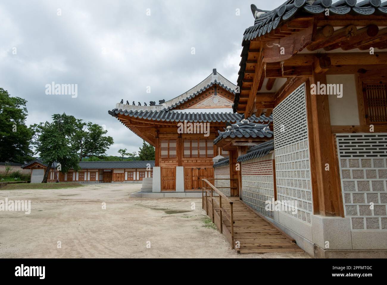 View of the building in Gyeongbokgung Palace in Seoul, South Korea ...