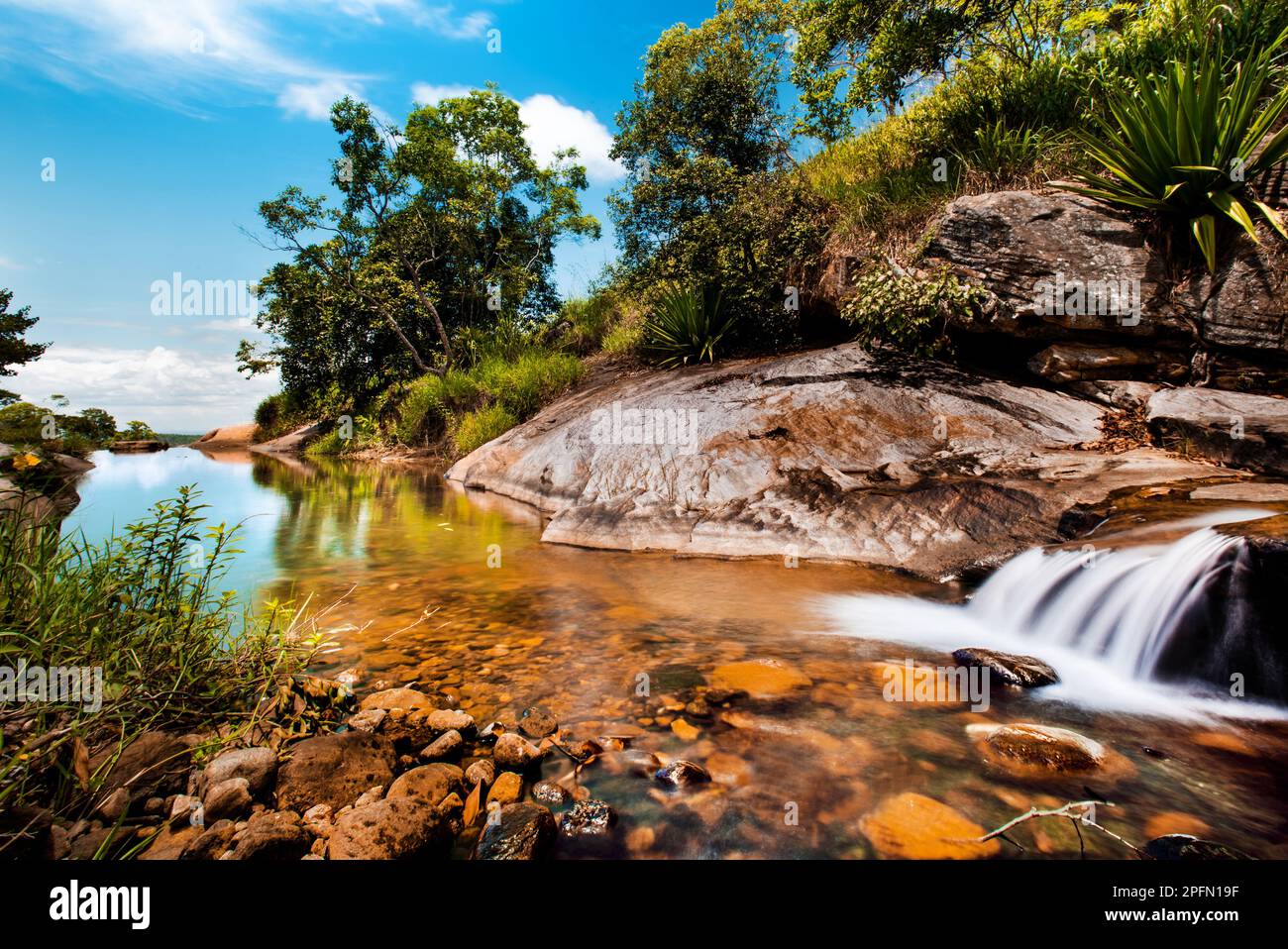 The view of Diyaluma Waterfall, Sri Lanka Stock Photo - Alamy