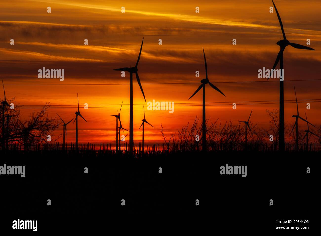 Windkraftwerke hi-res stock photography and images - Alamy