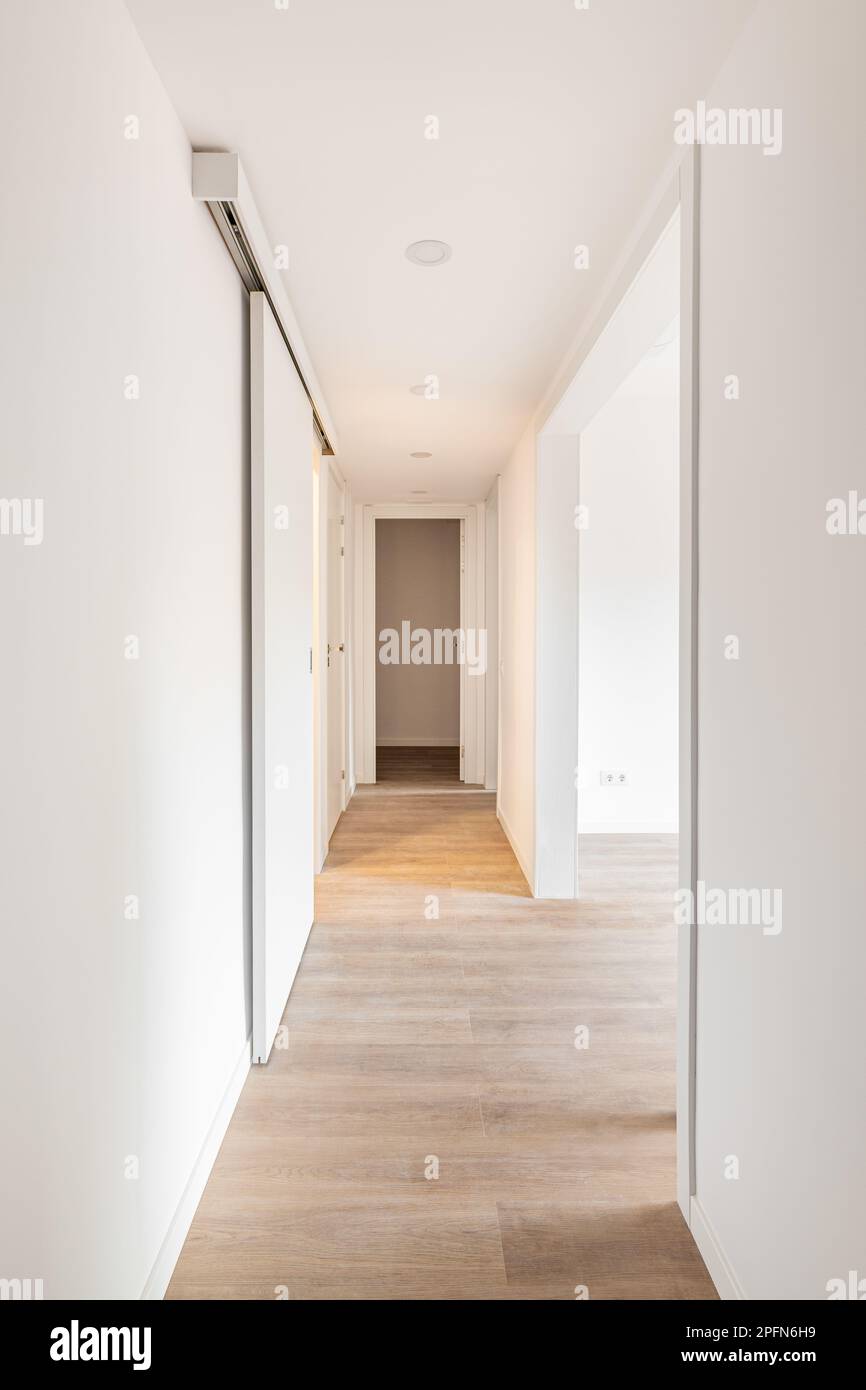 Empty corridor with moving walkway hi-res stock photography and images ...