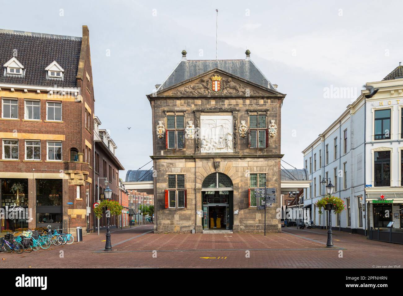Weigh house gouda hi-res stock photography and images - Alamy