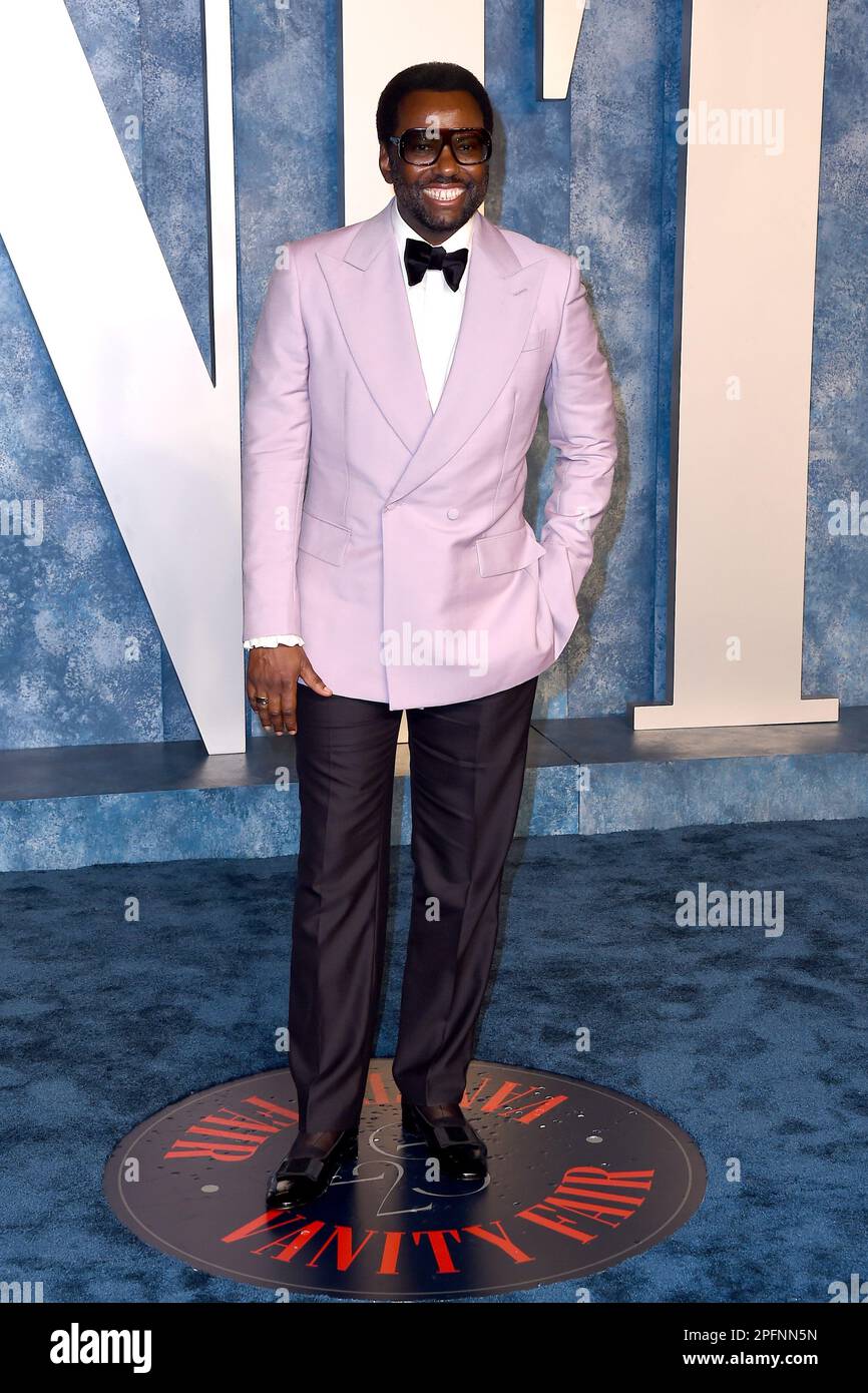 LOS ANGELES - MAR 12: Stephen Galloway at the 2023 Vanity Fair Oscar ...