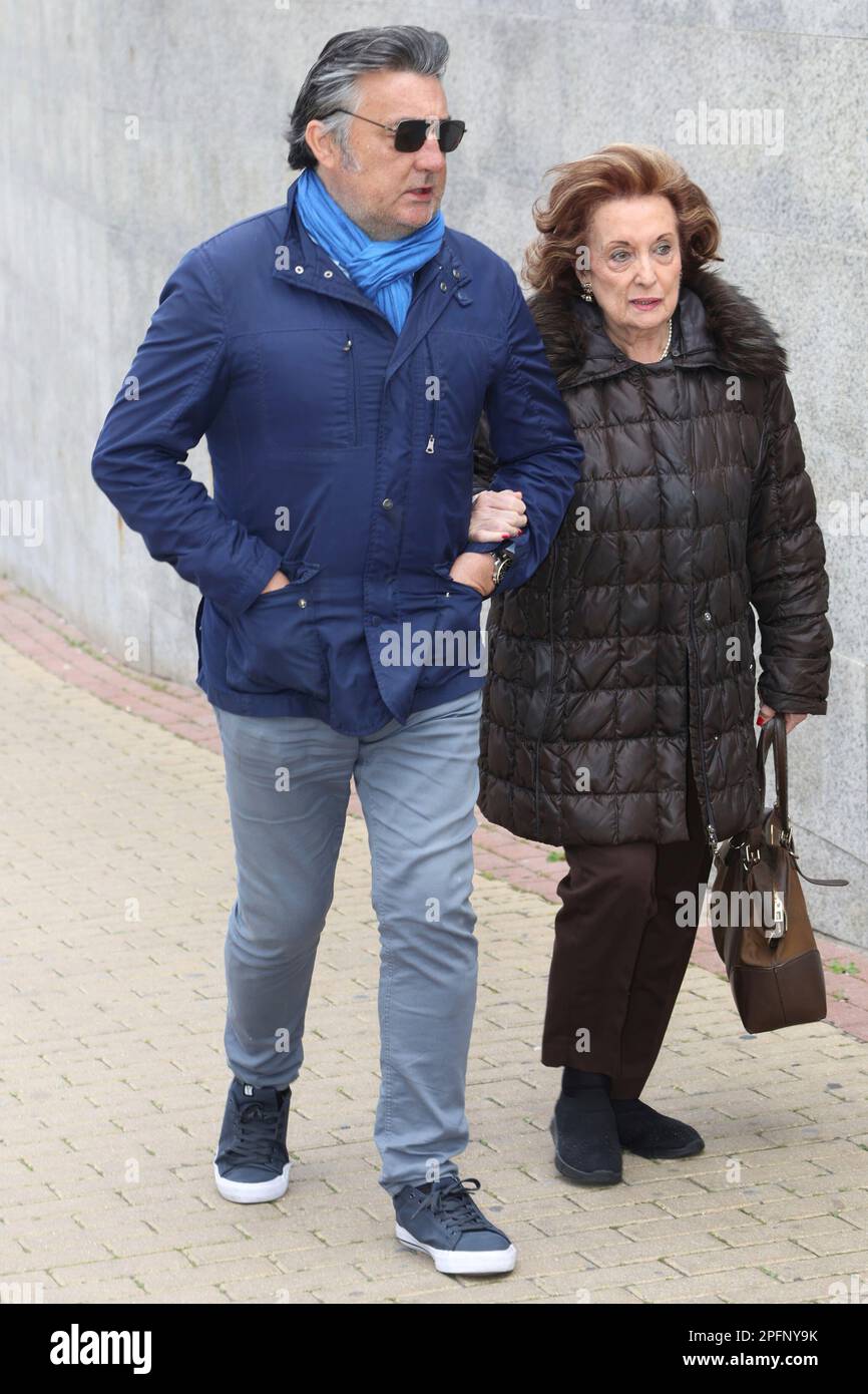 Maria Ángeles Sanz and Rafi Camino at the Tanatorio San Isidro to say ...