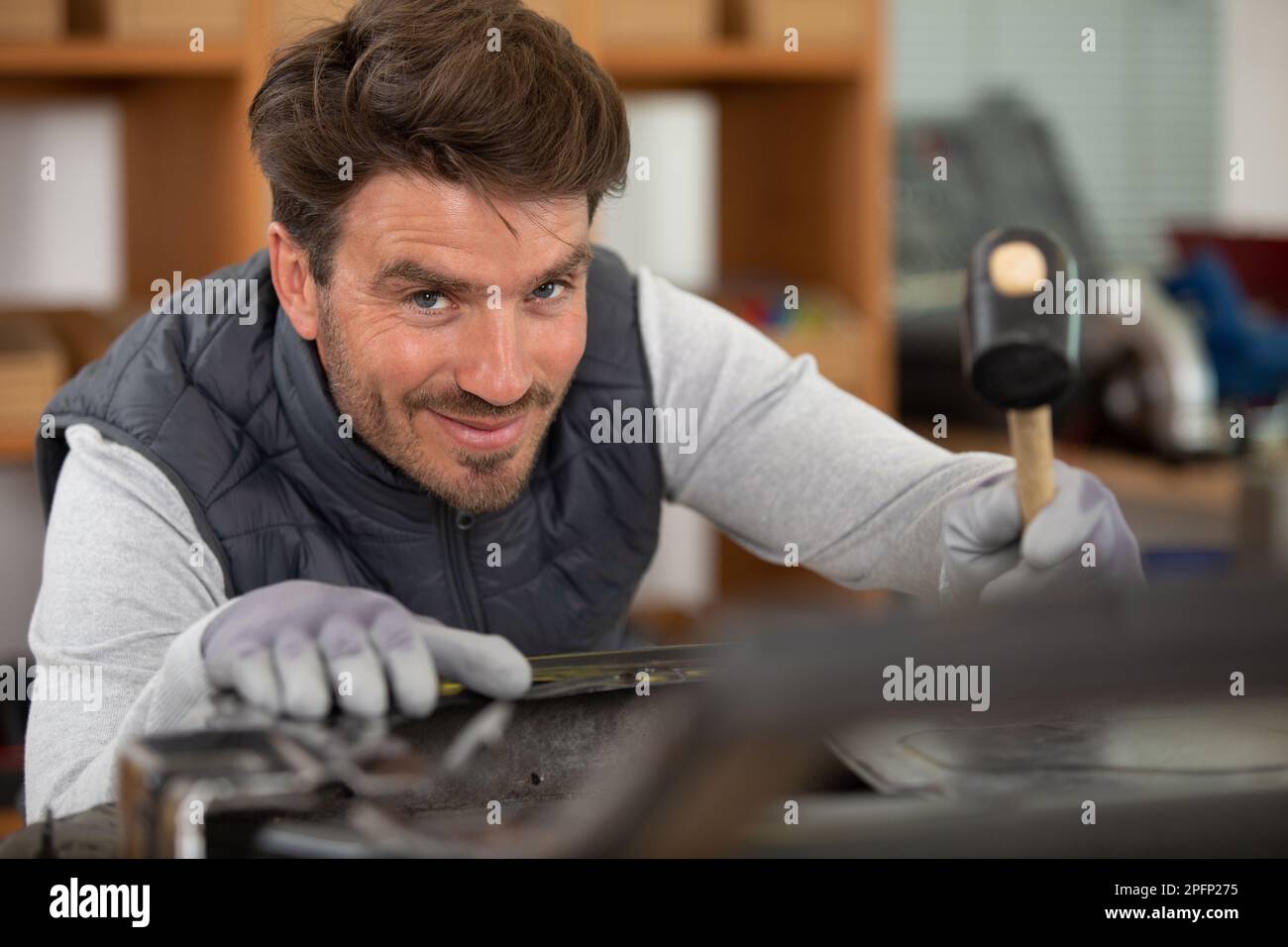 Panel beater hi-res stock photography and images - Alamy