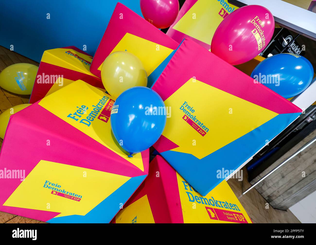 Informe informal hi-res stock photography and images - Alamy