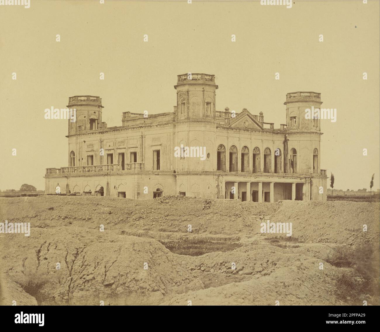 Alambagh Palace 1858 by Felice Beato Stock Photo - Alamy