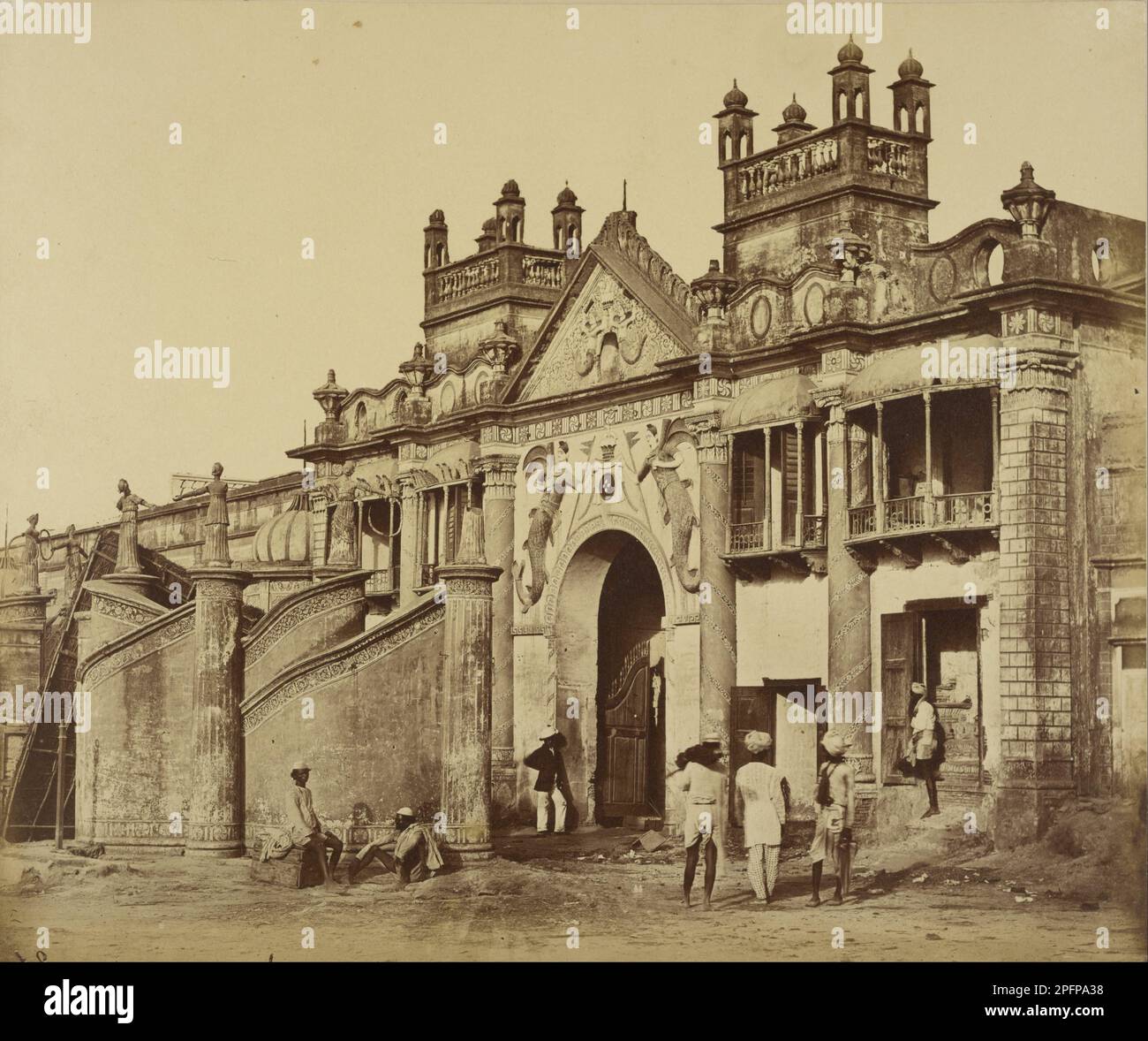 Entrance to the Kaiserbagh 1858 by Felice Beato Stock Photo - Alamy