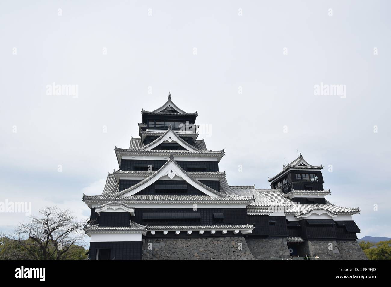 Kumamoto castle destroyed by fire but governor rebuild and conserve in ...