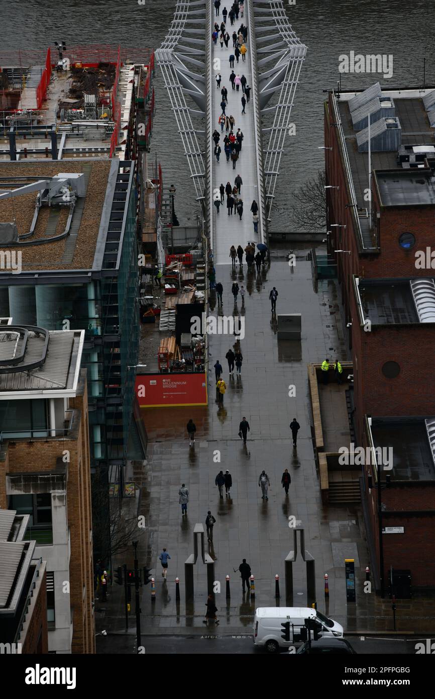 Aerial view of London Millennium FootBridge across the river thames ...