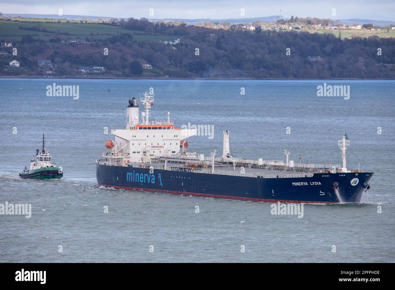 Harbour tugboats hi-res stock photography and images - Alamy