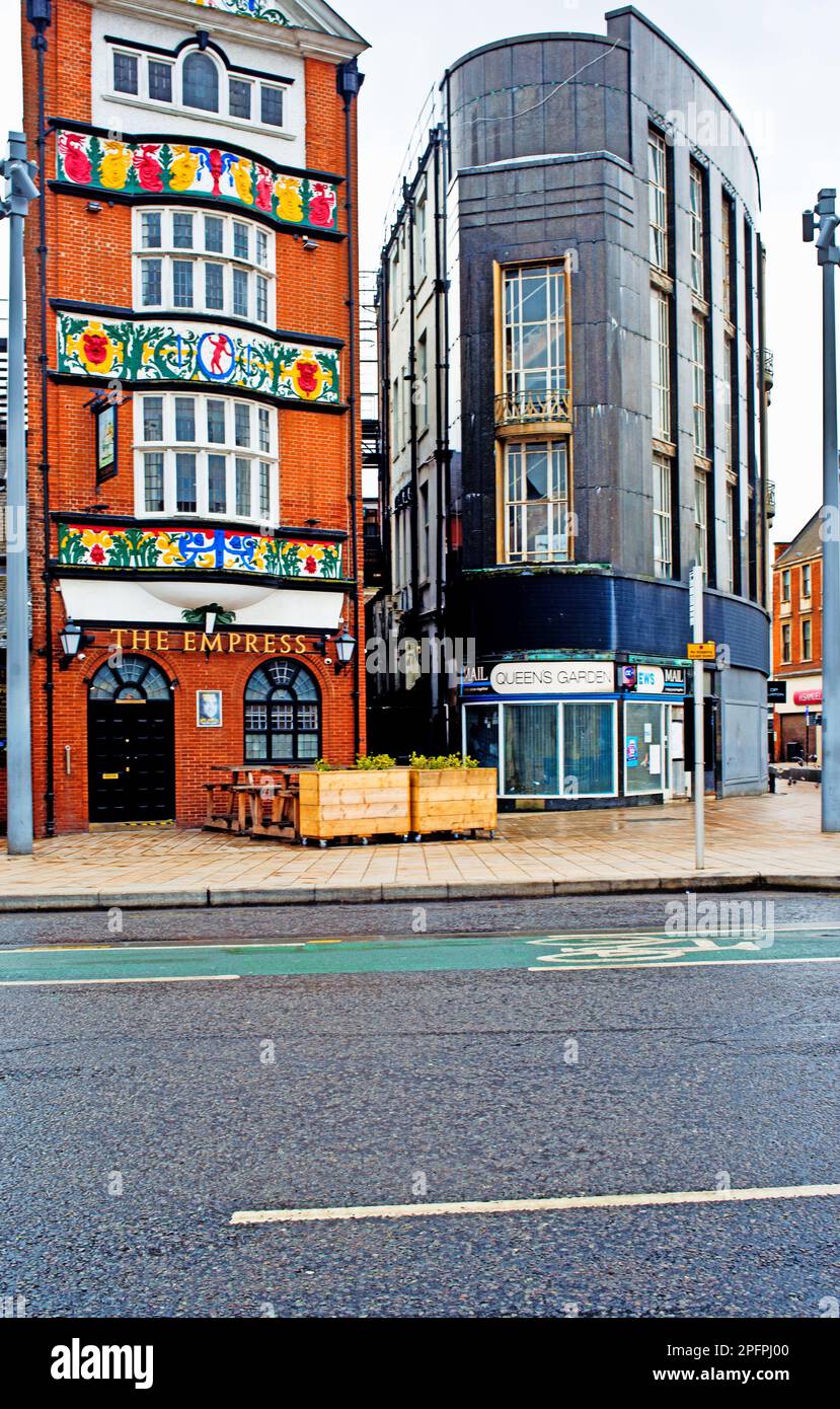 The Empress Pub, Alfred Gelder Street, Hull, England Stock Photo - Alamy