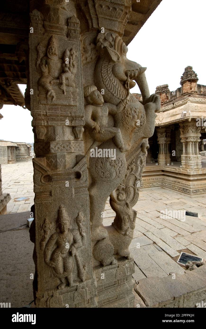 Hindu mythological creature hi-res stock photography and images - Alamy
