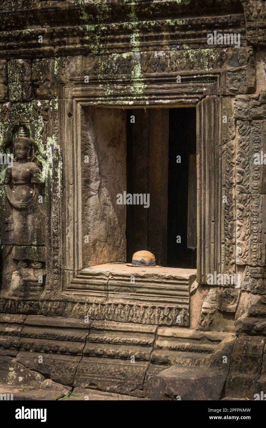 Temple window in Angkor Wat in Cambodia Stock Photo - Alamy