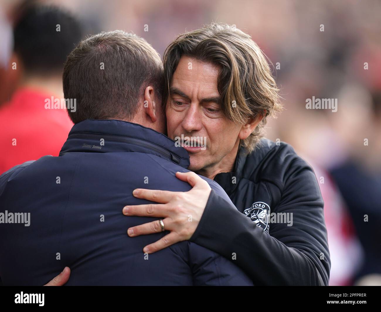 Leicester City manager Brendan Rodgers (left) and Brentford manager ...
