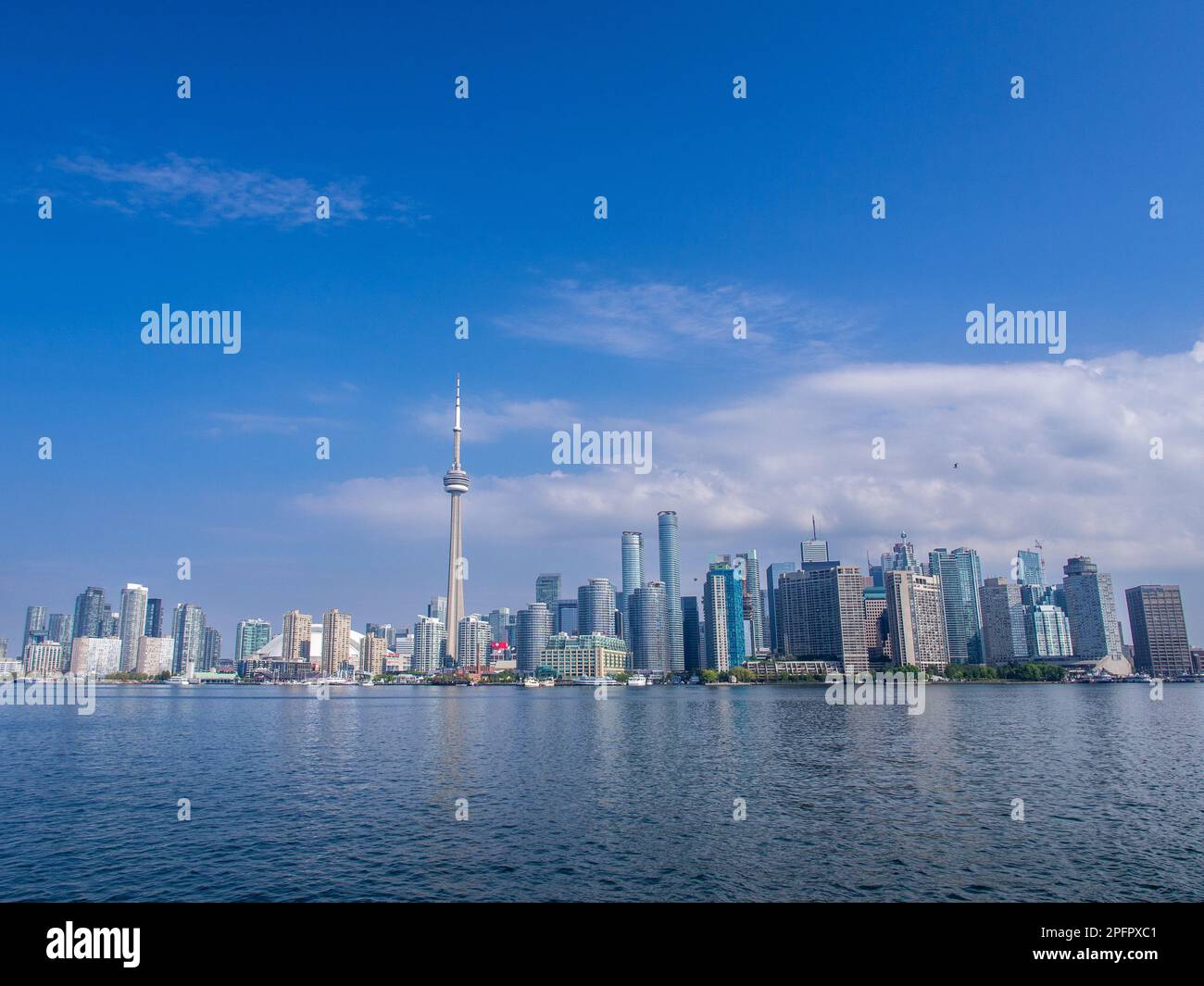 Major canadian city hi-res stock photography and images - Alamy