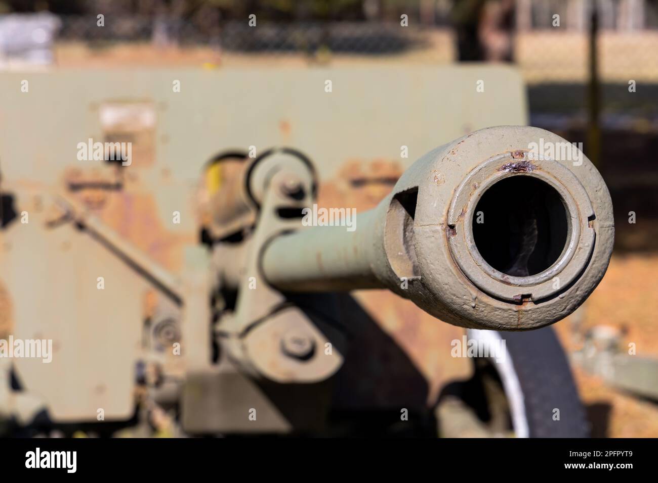 Cannon barrel muzzle brake outlet. Construction details of artillery ...