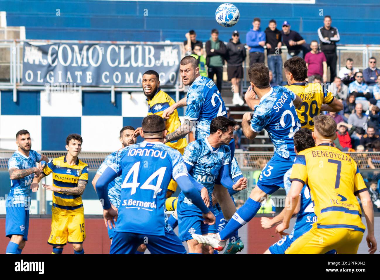 Giuseppe Sinigaglia stadium, Como, Italy, March 18, 2023, Corner Kick ...