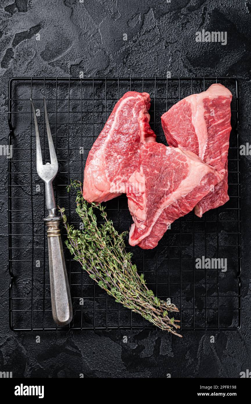 Topside and bar hi-res stock photography and images - Alamy