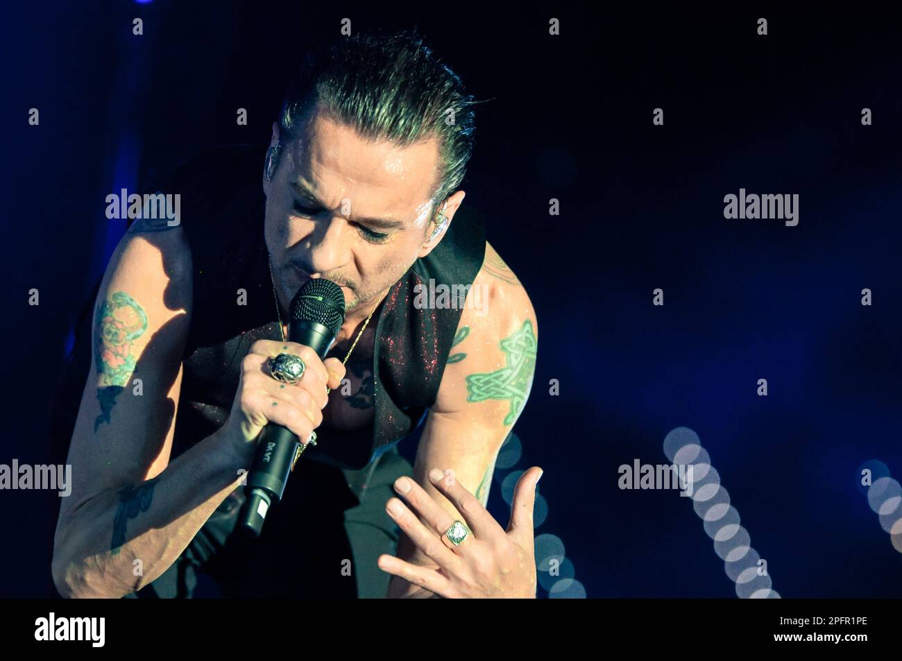 Torino, Italia. 9 dicembre 2017. Il gruppo rock Depeche Mode ha suonato ...