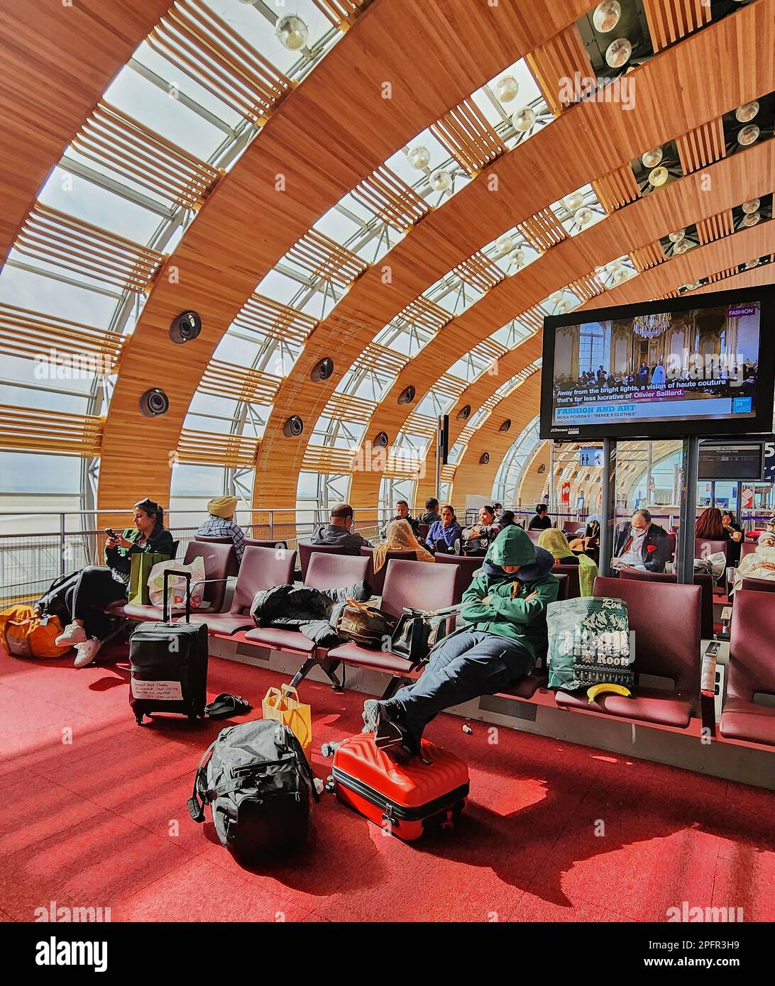 Airport Paris Frankfurt flying Stock Photo - Alamy
