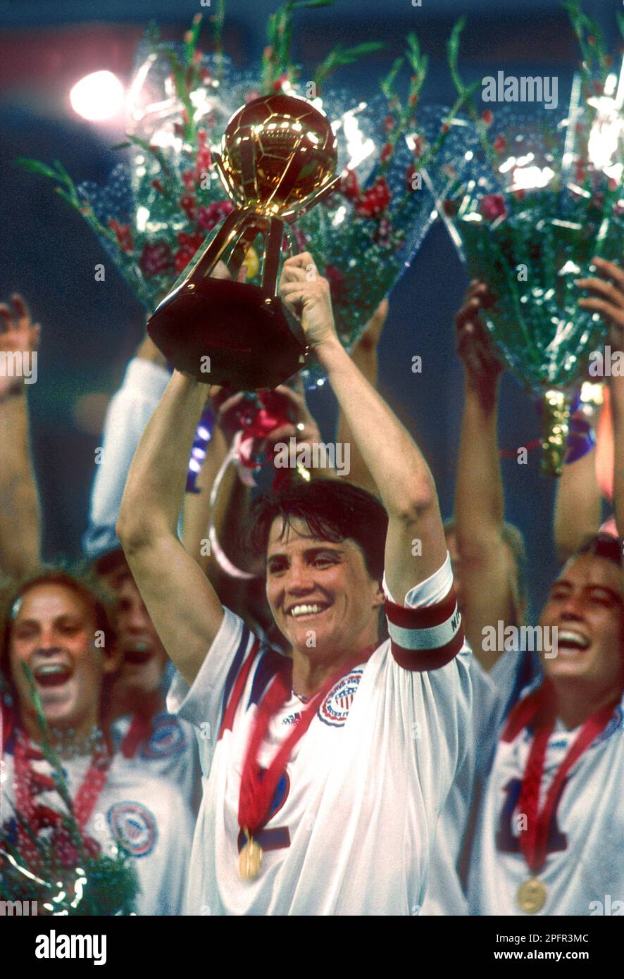 Women's world cup 1991 hi-res stock photography and images - Alamy
