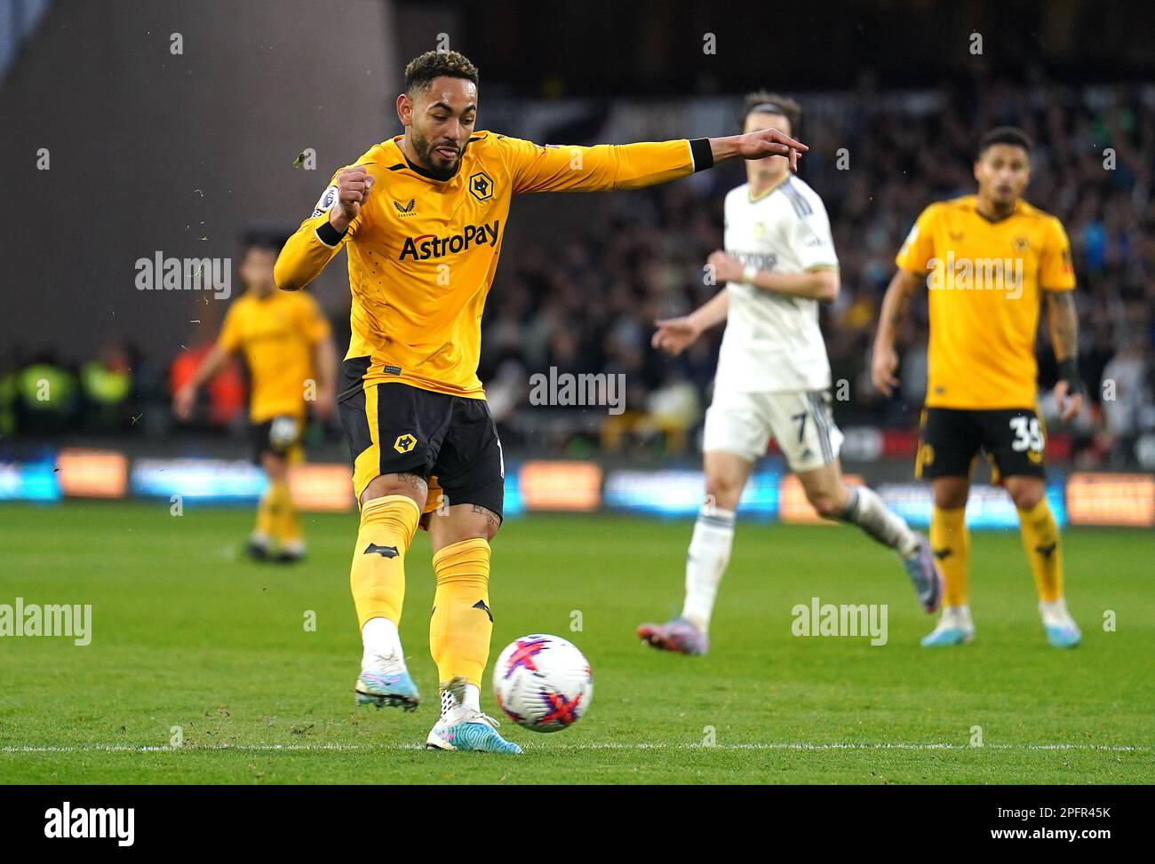 Matheus cunha wolves leeds hi-res stock photography and images - Alamy