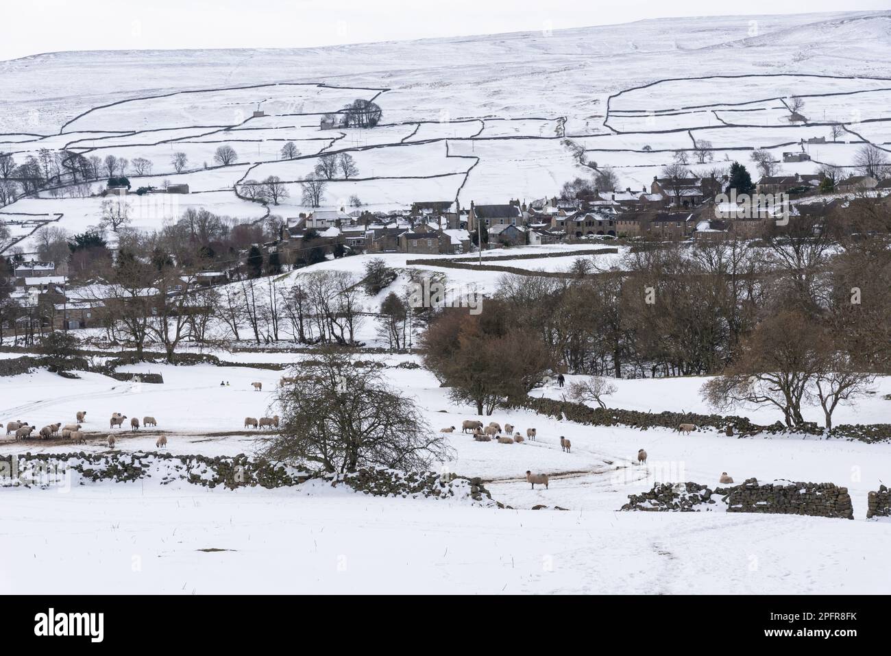 Snow covered Reeth and surrounding fields Stock Photo - Alamy