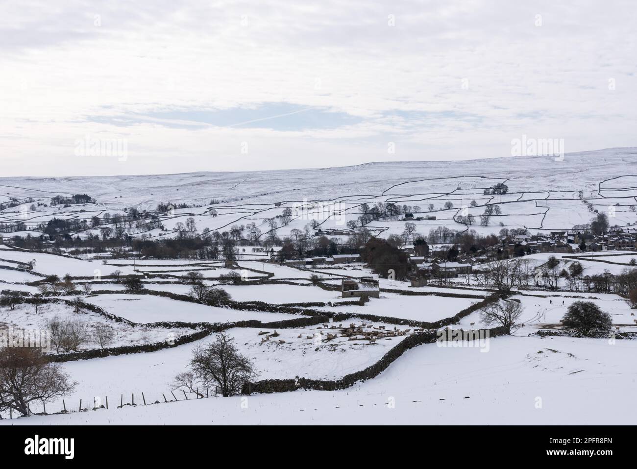 Reeth yorkshire snow hi-res stock photography and images - Alamy