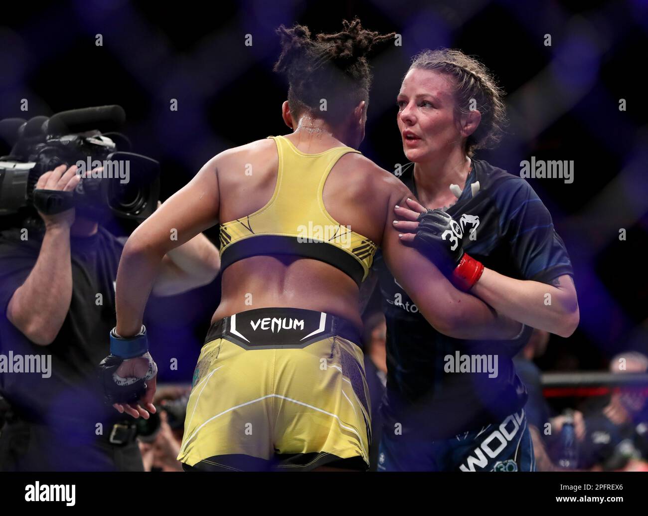 Joanne wood ufc hi-res stock photography and images - Alamy