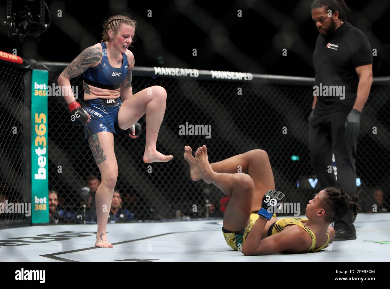 Joanne wood ufc hi-res stock photography and images - Alamy