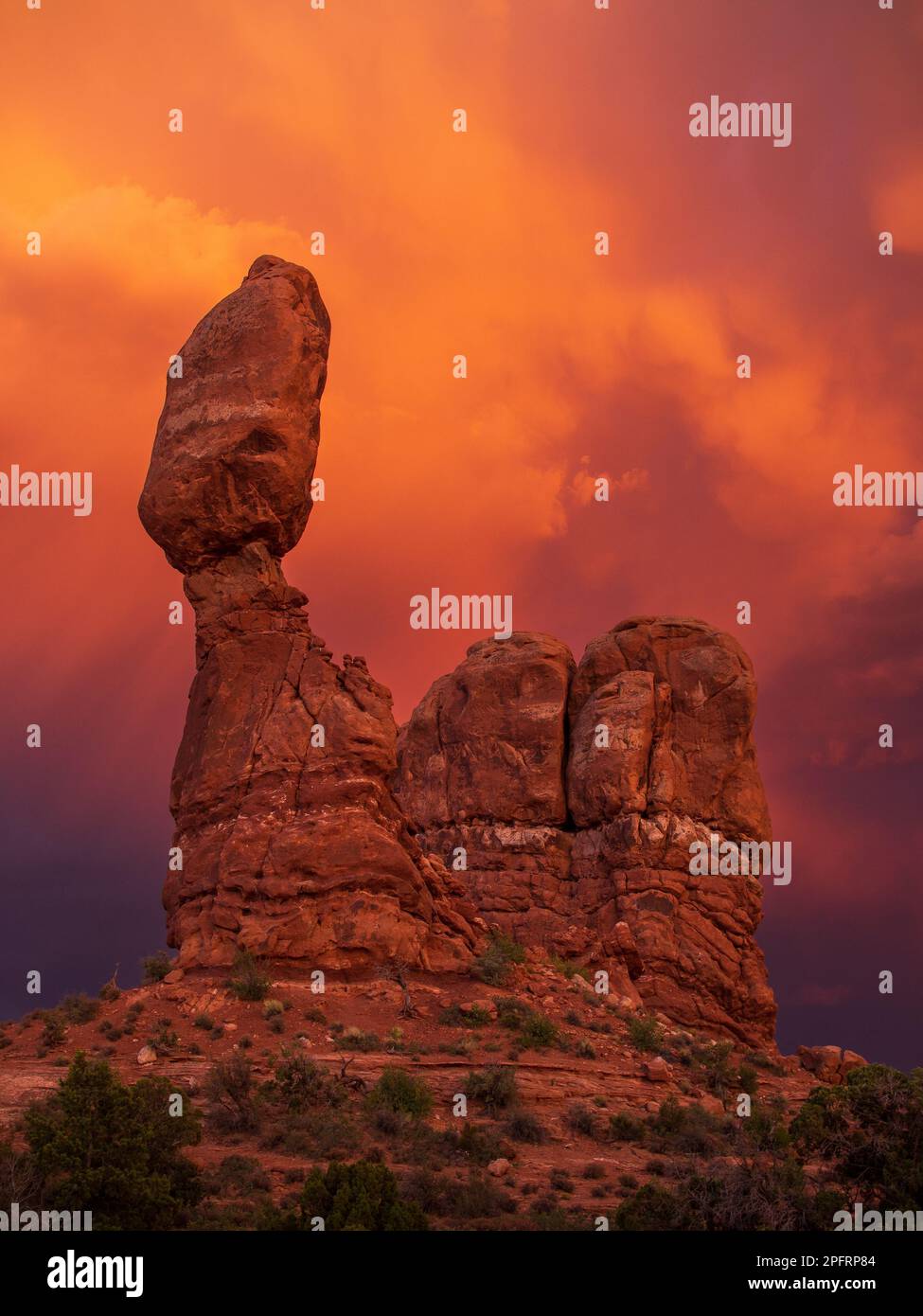 The Balanced Rock in Arches National Park, Utah, is a stunning natural ...