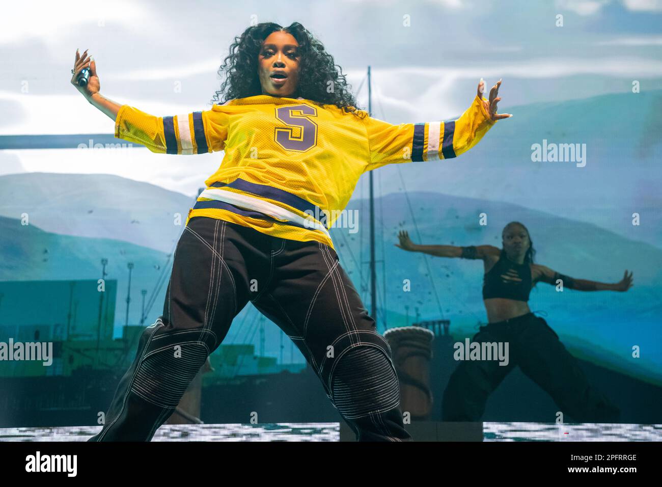 Sza 2023 live concert hi-res stock photography and images - Alamy