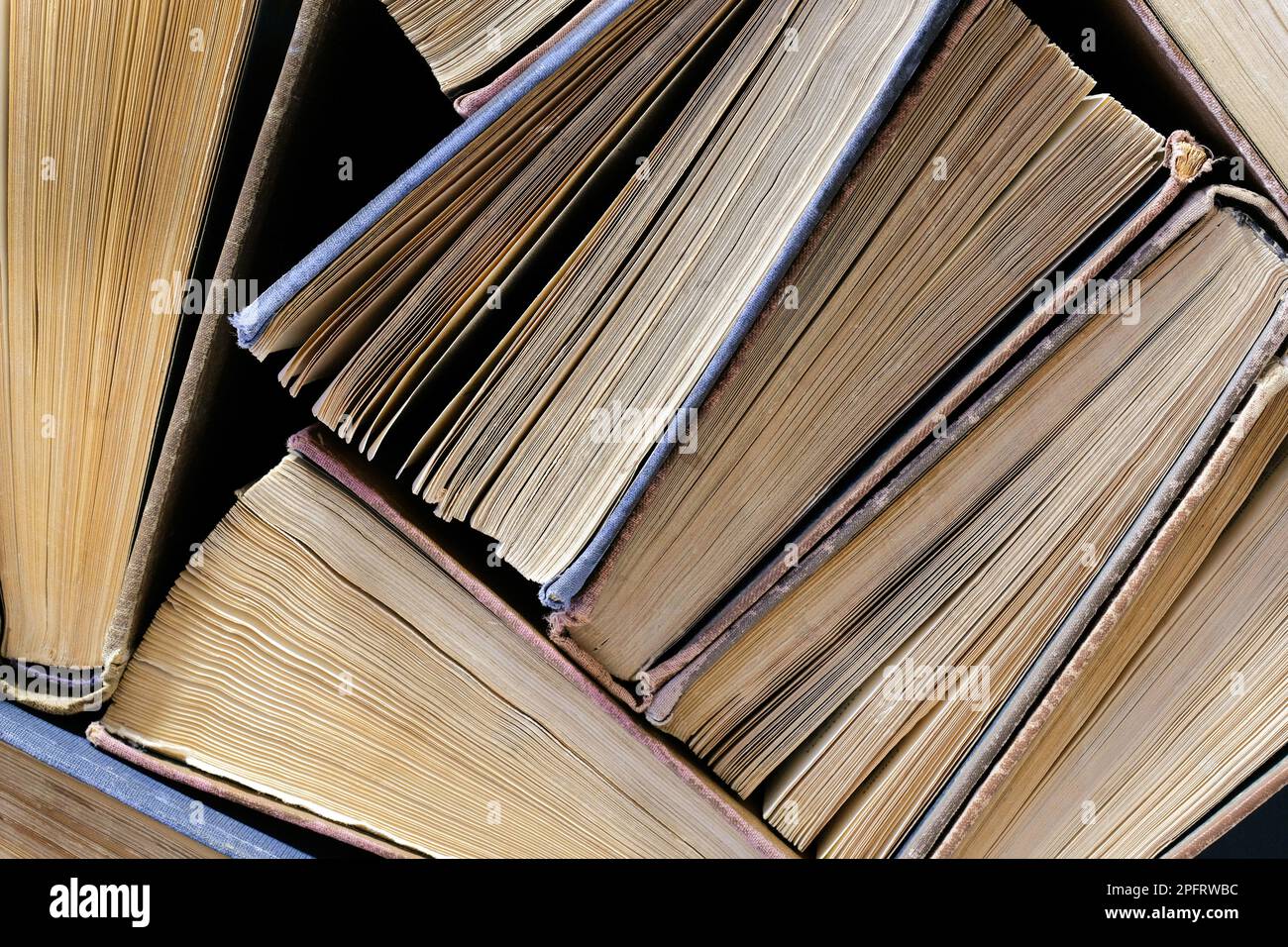 Old bookcase old textbooks hi-res stock photography and images - Alamy