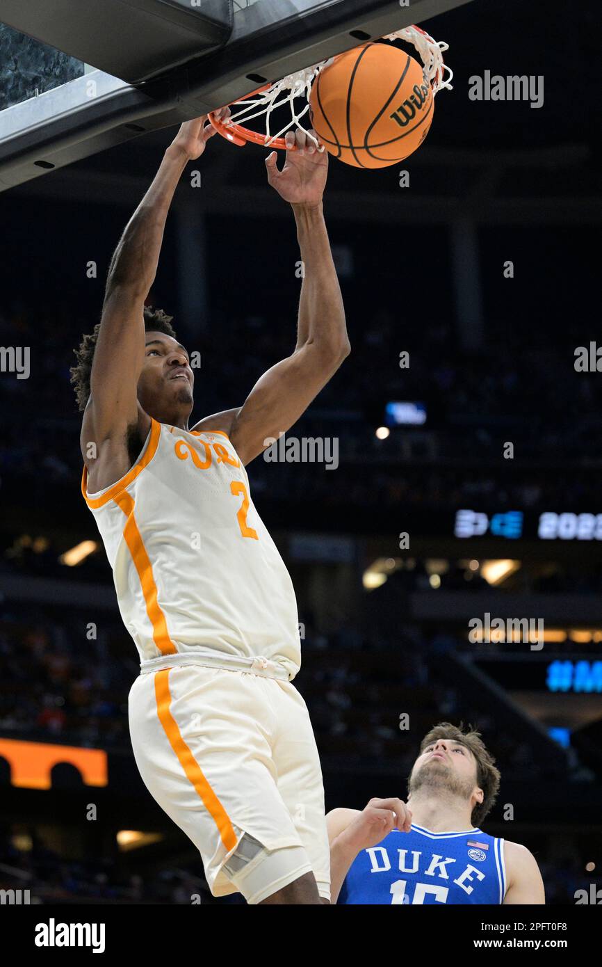 Tennessee forward Julian Phillips (2) dunks over Duke center Ryan Young ...