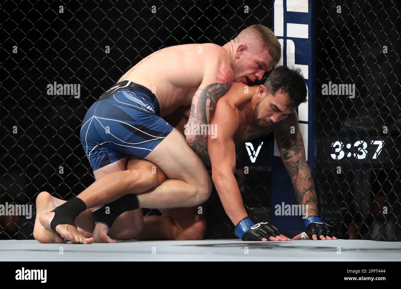 Chris Duncan (left) in action against Omar Morales in their lightweight ...