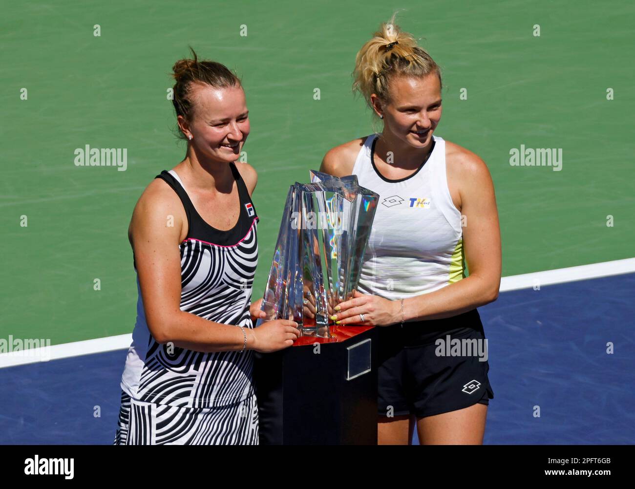 The doubles winners trophy hi-res stock photography and images - Alamy