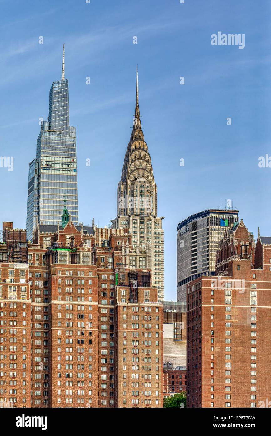 NYC Midtown Skyline: One Vanderbilt, Chrysler Building and Met Life ...