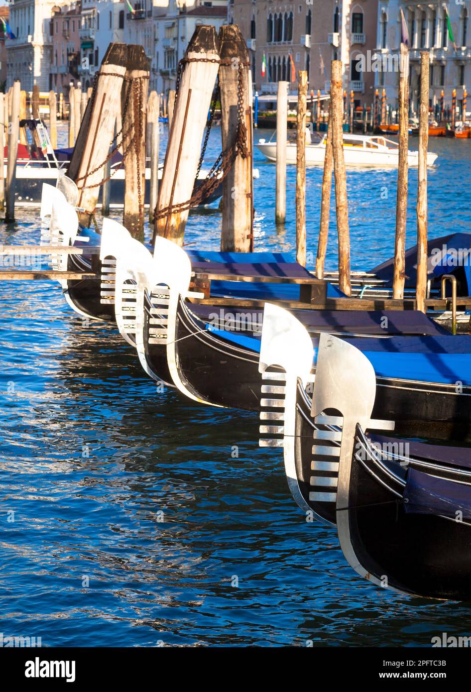 The gondola is a traditional, flat-bottomed Venetian rowing boat, very ...