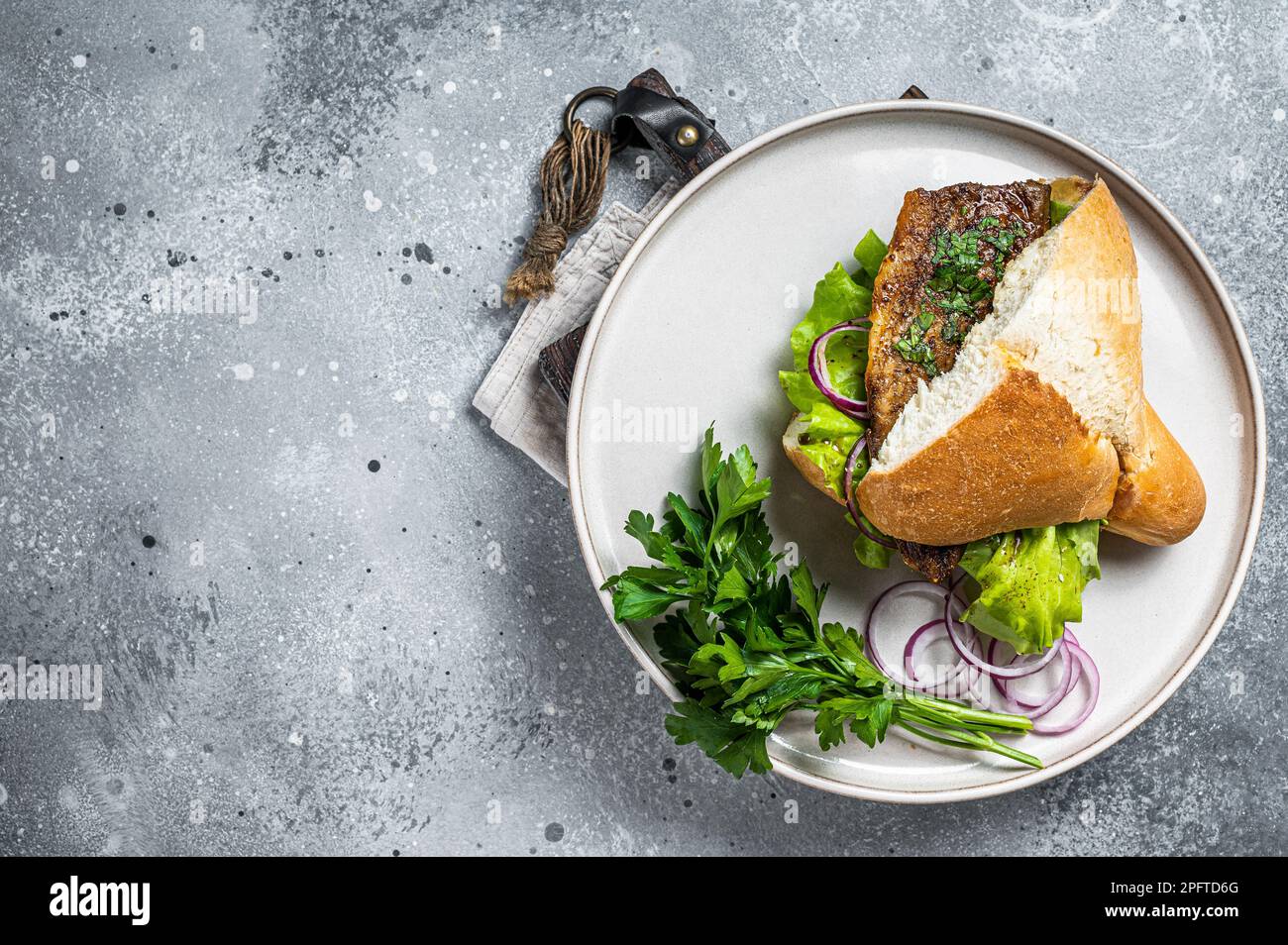 Balik Ekmek Turkish fish sandwich with grilled mackerel fillet in a bun ...