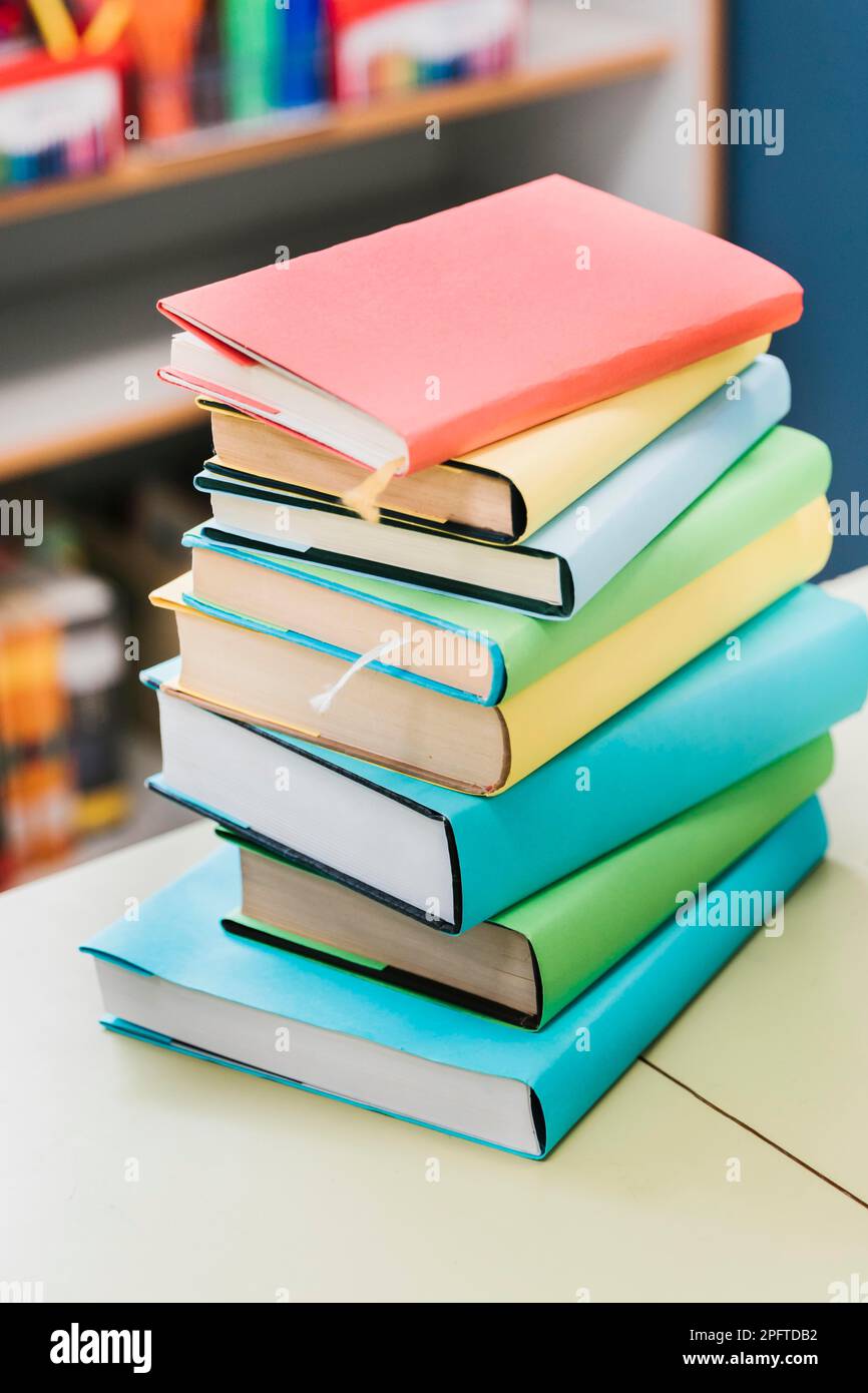 Appliance books hi-res stock photography and images - Alamy