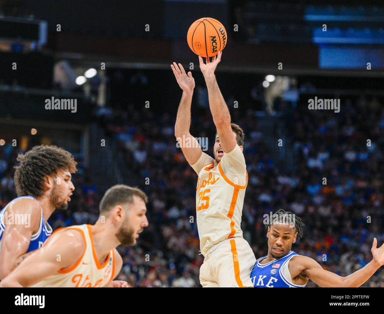Orlando, FL, USA. 18th Mar, 2023. Tennessee guard Santiago Vescovi (25 ...