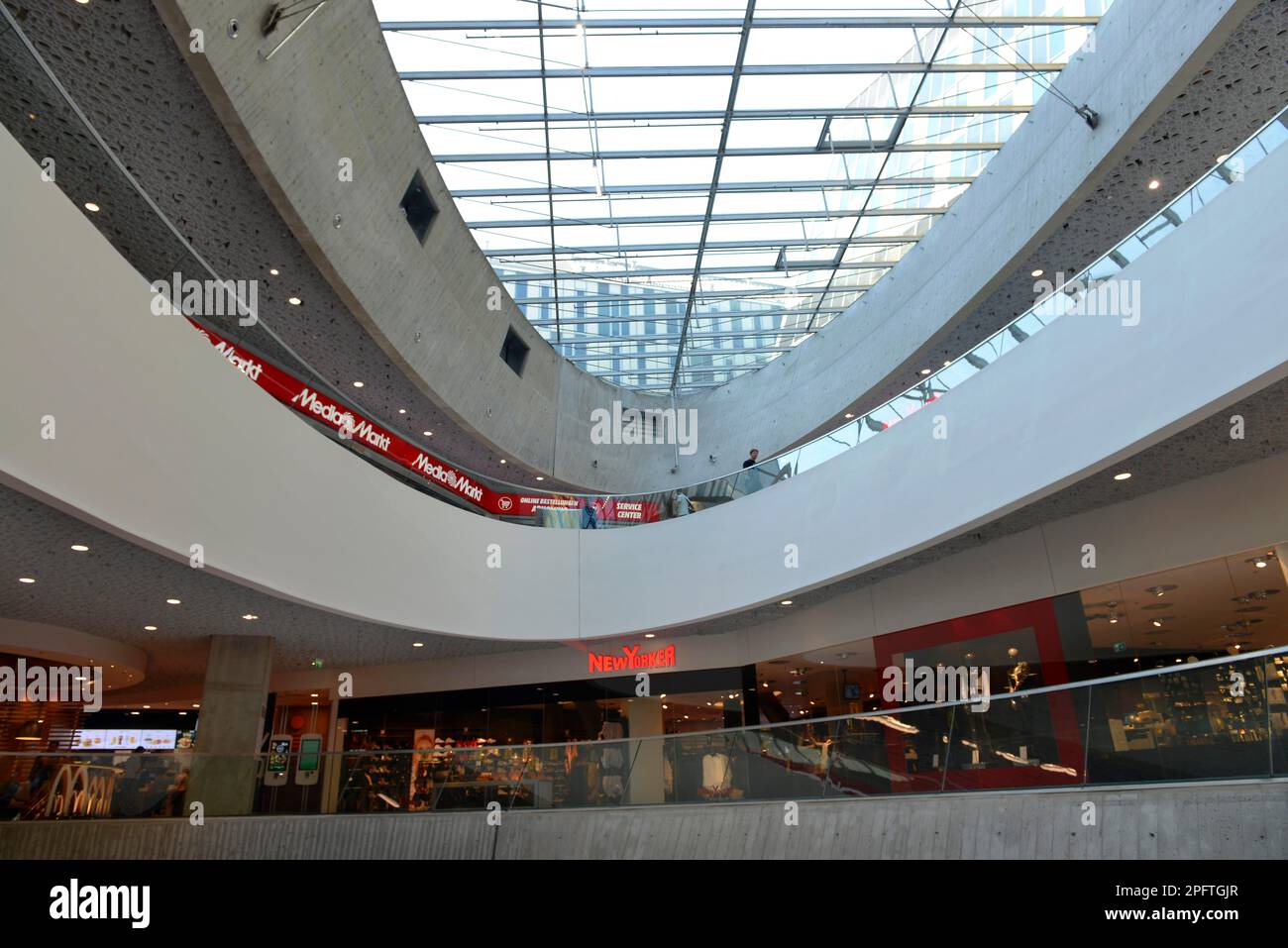 Wien Mitte The Mall, Landstrasser main street, Vienna, Austria Stock ...