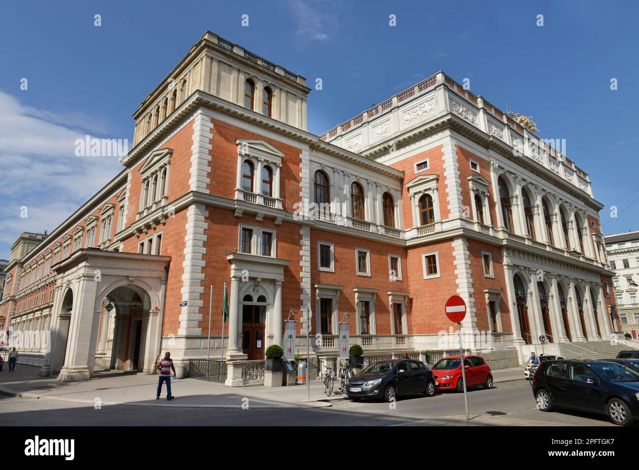Stock exchange vienna austria hi-res stock photography and images - Alamy