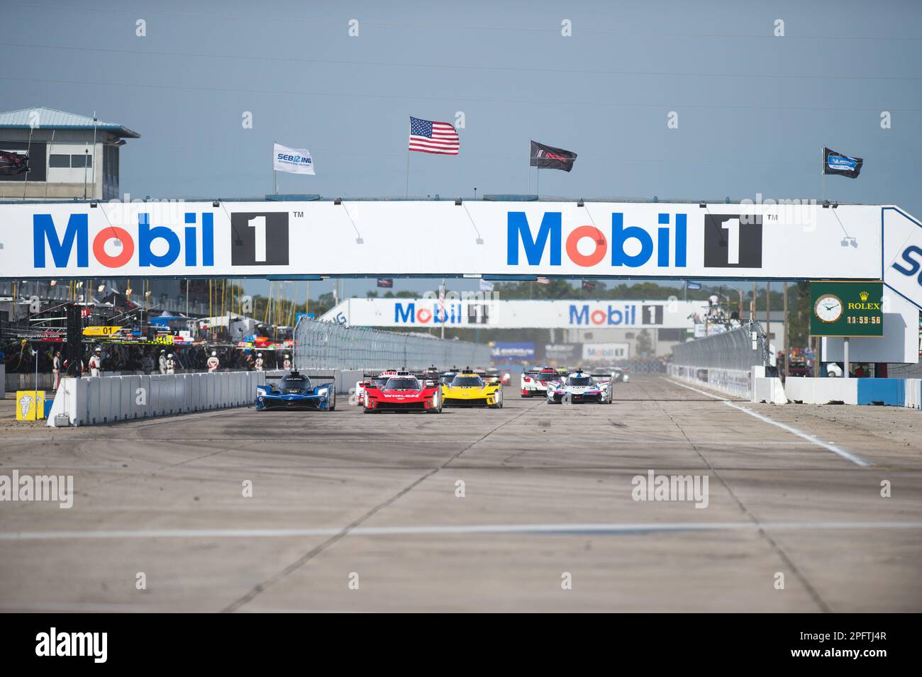 start of the race, depart during the Mobil 1 Twelve Hours of Sebring ...